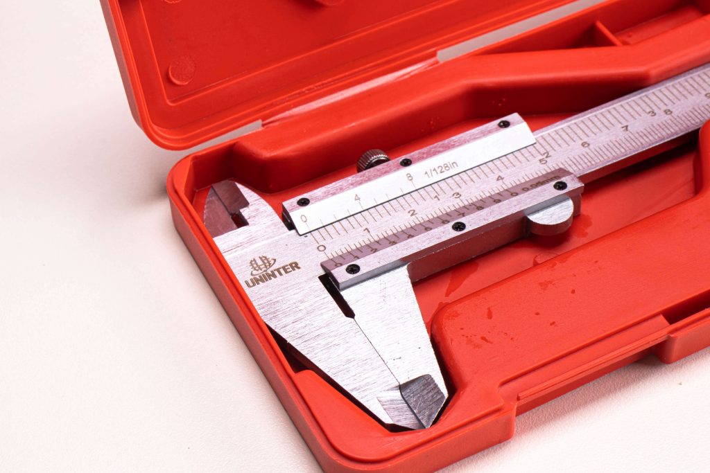 PAQUÍMETRO 150MM – Loja Uninter