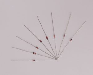 DIODO ZENER 3.3V 500MW DO35 – Loja Uninter